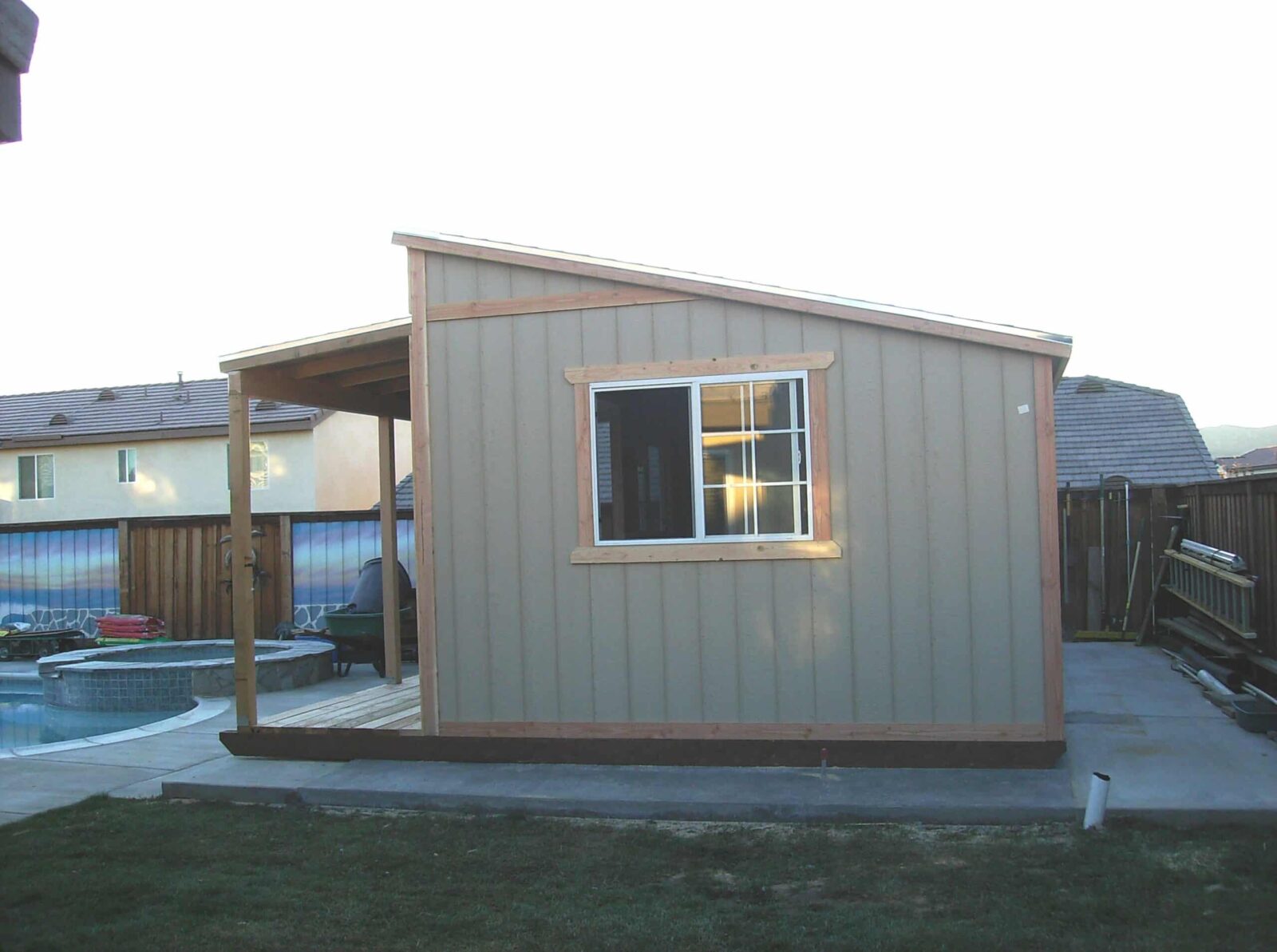 Western Porch - Quality Sheds